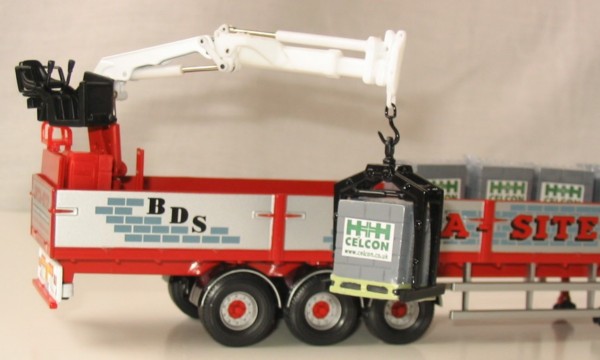 Miniature Construction World - Corgi "Inta-Site" brick truck Model